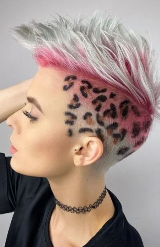 Top 17 Mohawk Hairstyles for Women in 2024: Trendy, Edgy & Chic Haircuts