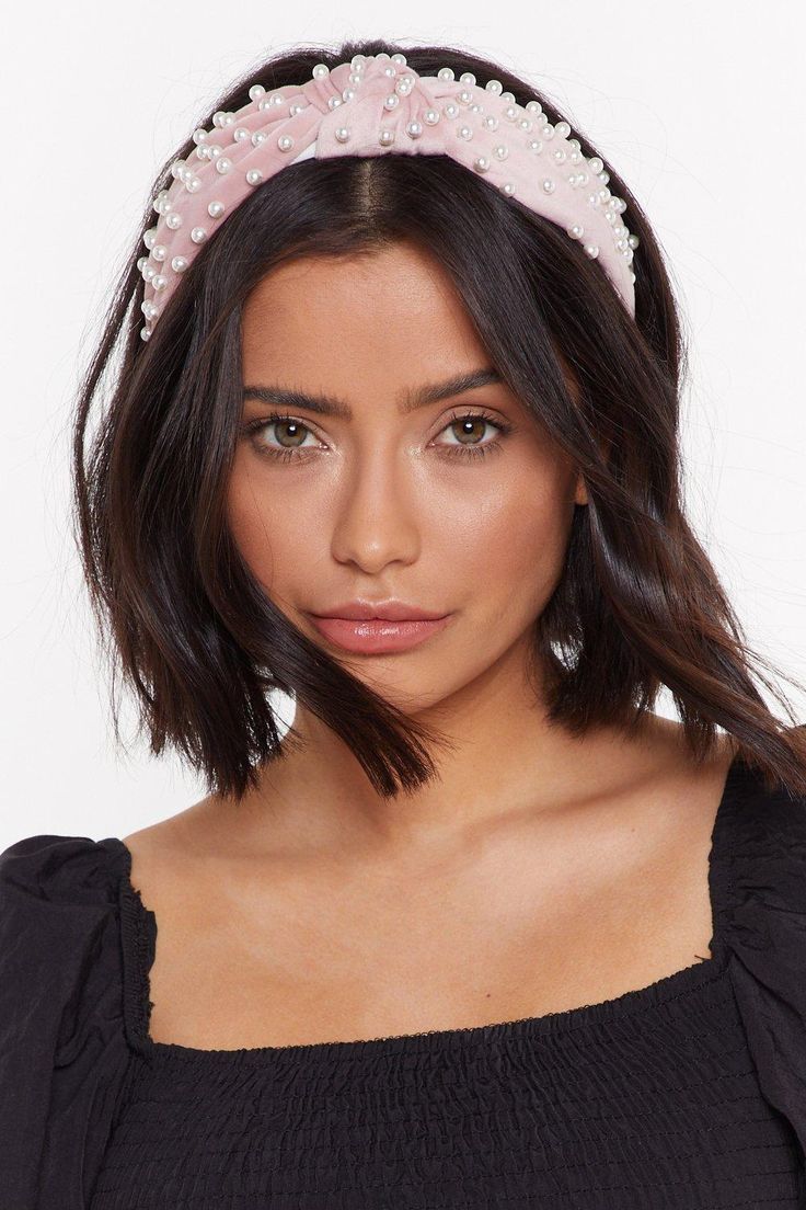 2024 Ultimate Guide to Stylish Headband Outfits: Trends, Tips & Ideas