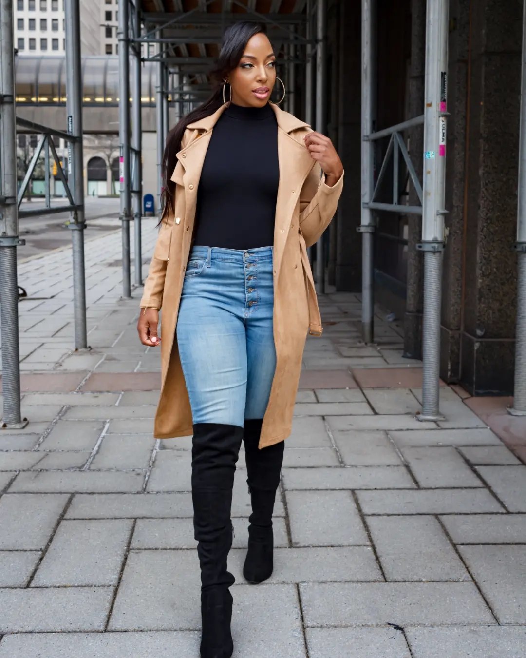 25 Stunning Fall Outfits for Black Women to Own 2026