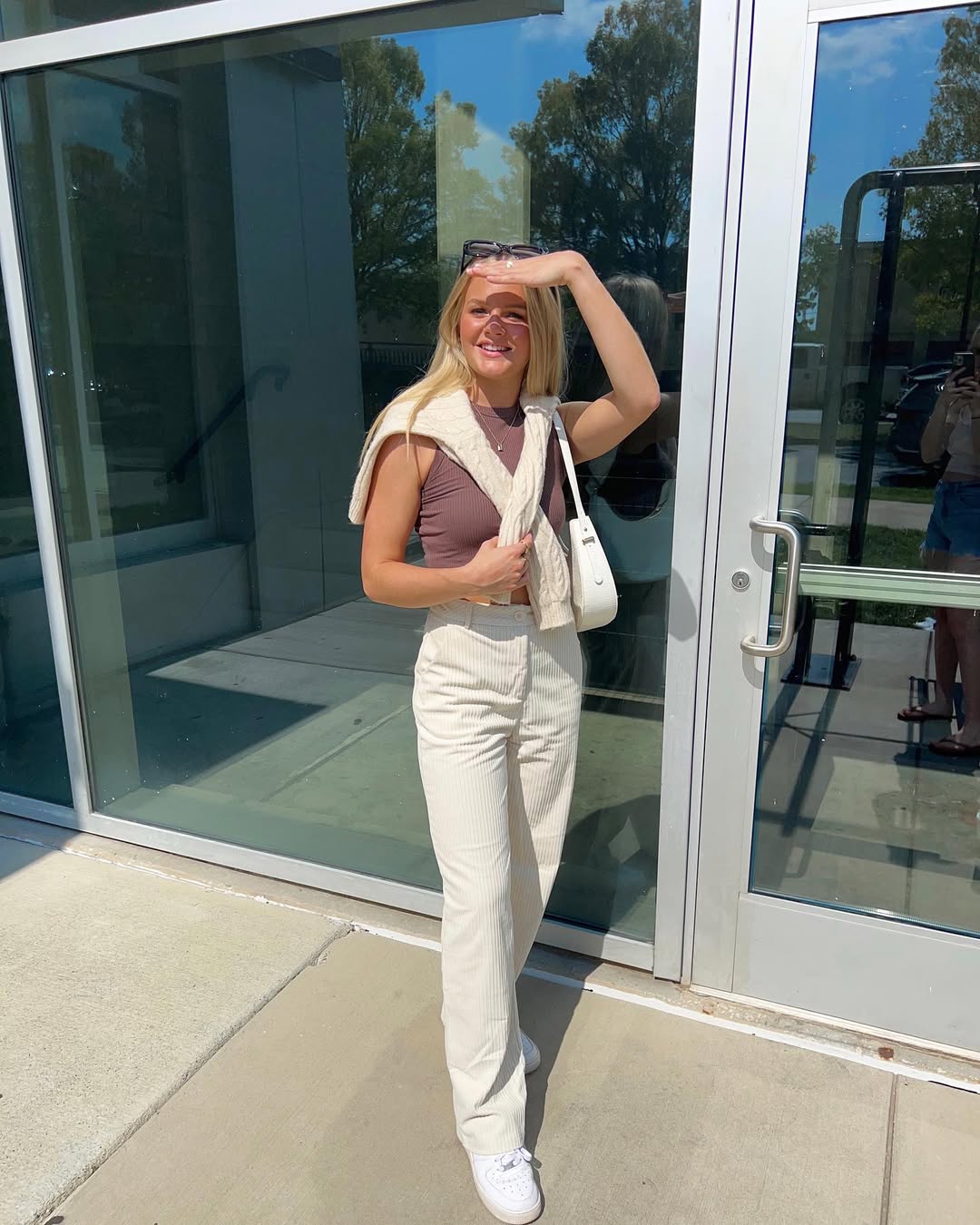 25 Early Fall Outfits You Need for 2026